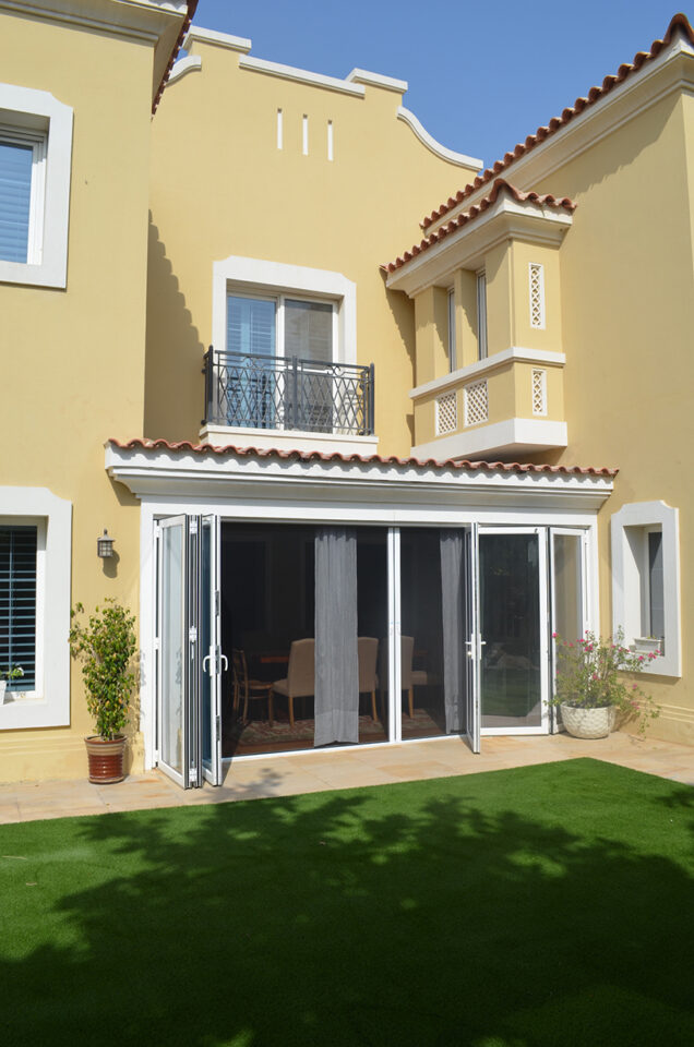 Freedom Retractable Screens - Innovative screen solutions for doors ...